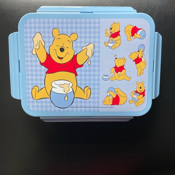 Disney | Kitchen | Winnie The Pooh Bento Box With Snap Lock Lid | Poshmark
